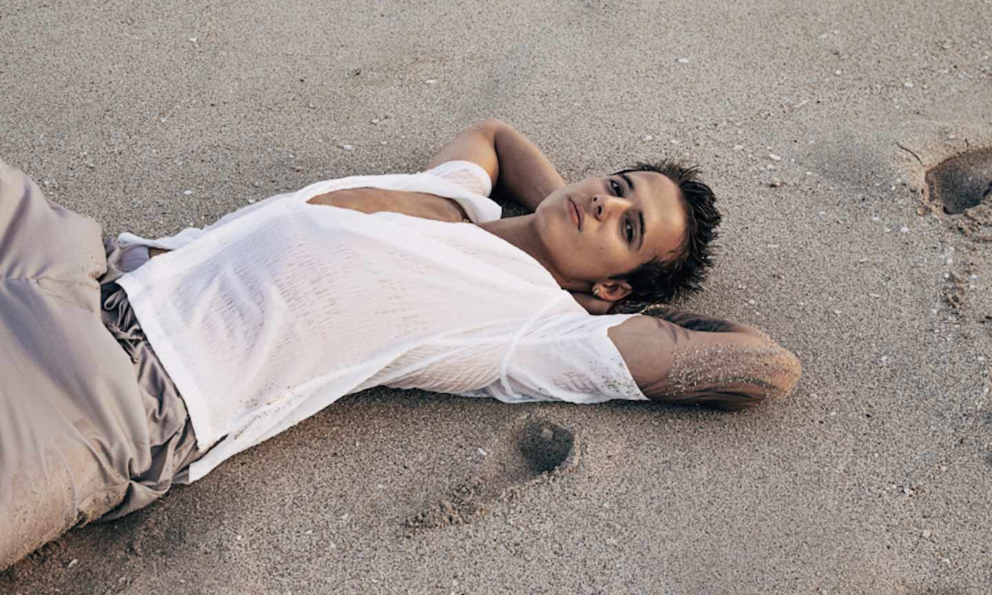 ‘Esperanza’: El Poderoso Nuevo Sencillo de Teo Bok | uDiscover